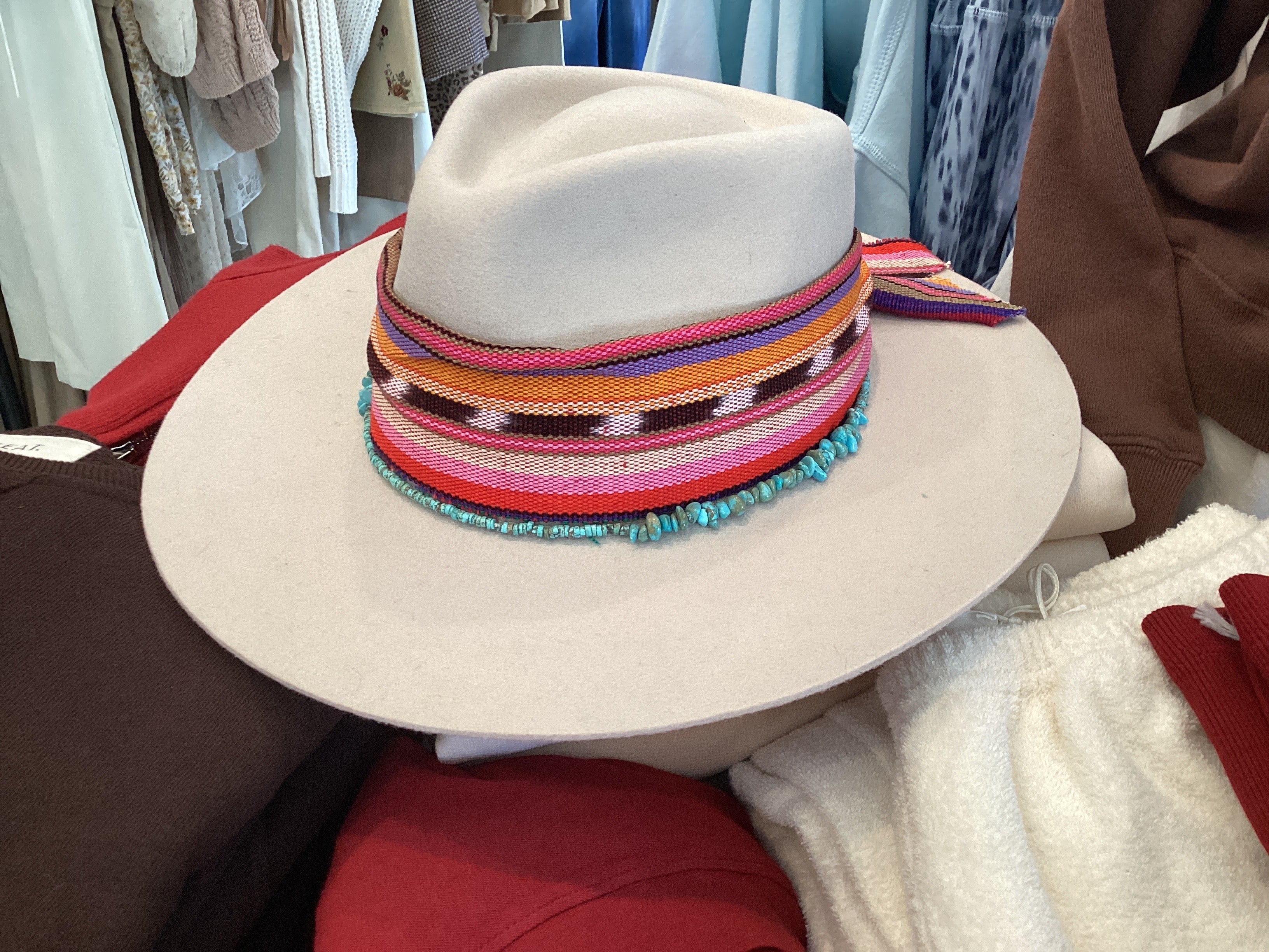 Sky hat by Dallas – 75° & Fuzzy